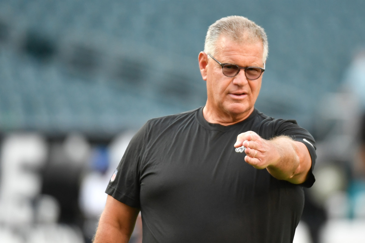 Eagles Tease New Offensive Line System With Free Agent Signing