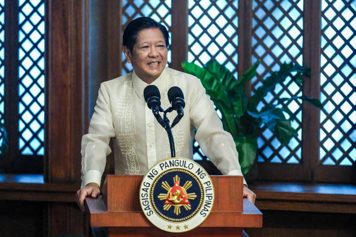 Marcos picks news BCDA board chairman Marcos picks news BCDA board chairman
