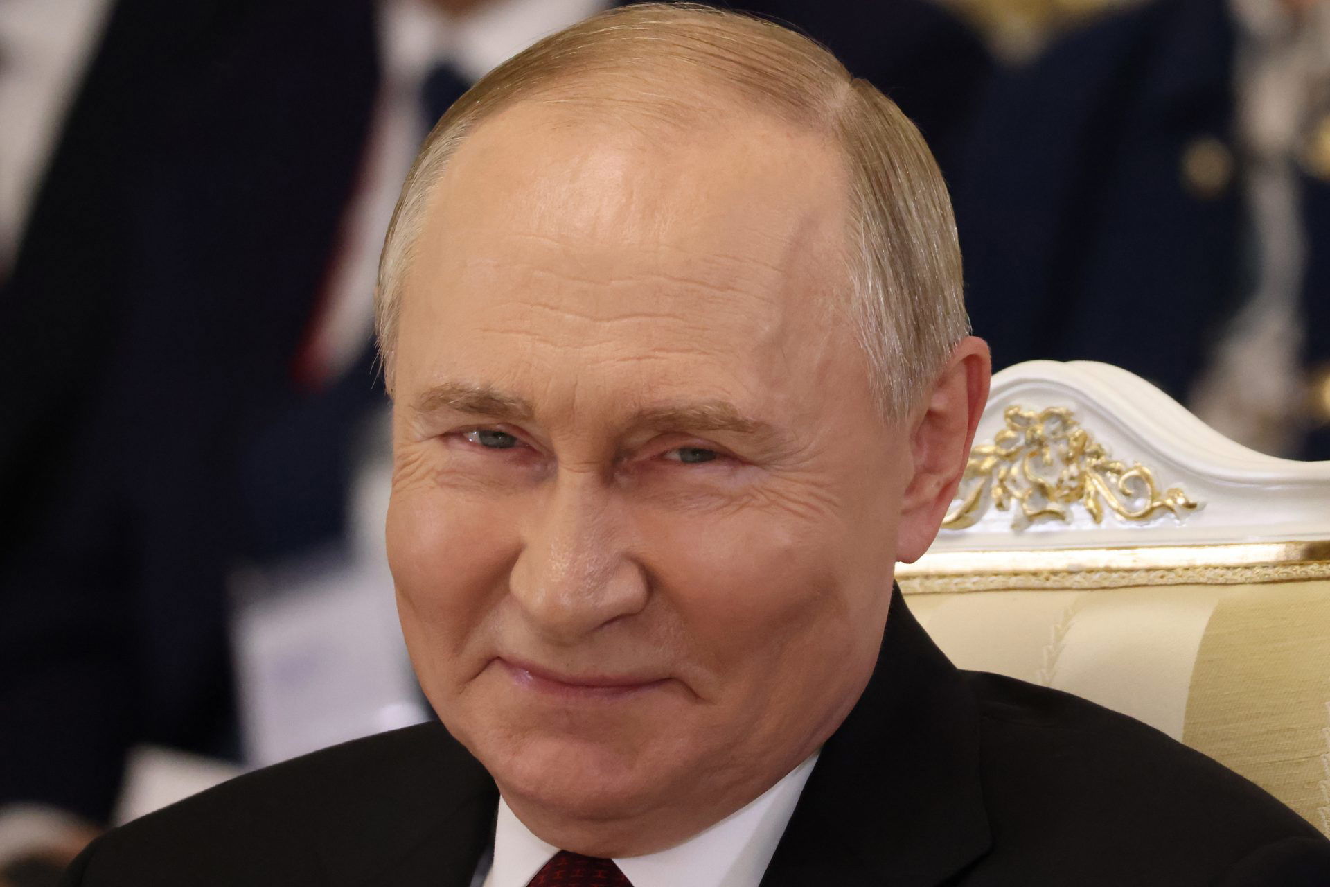 Kreml und russische Staatsmedien jubeln nach Trumps Telefonat mit Putin Kreml und russische Staatsmedien jubeln nach Trumps Telefonat mit Putin