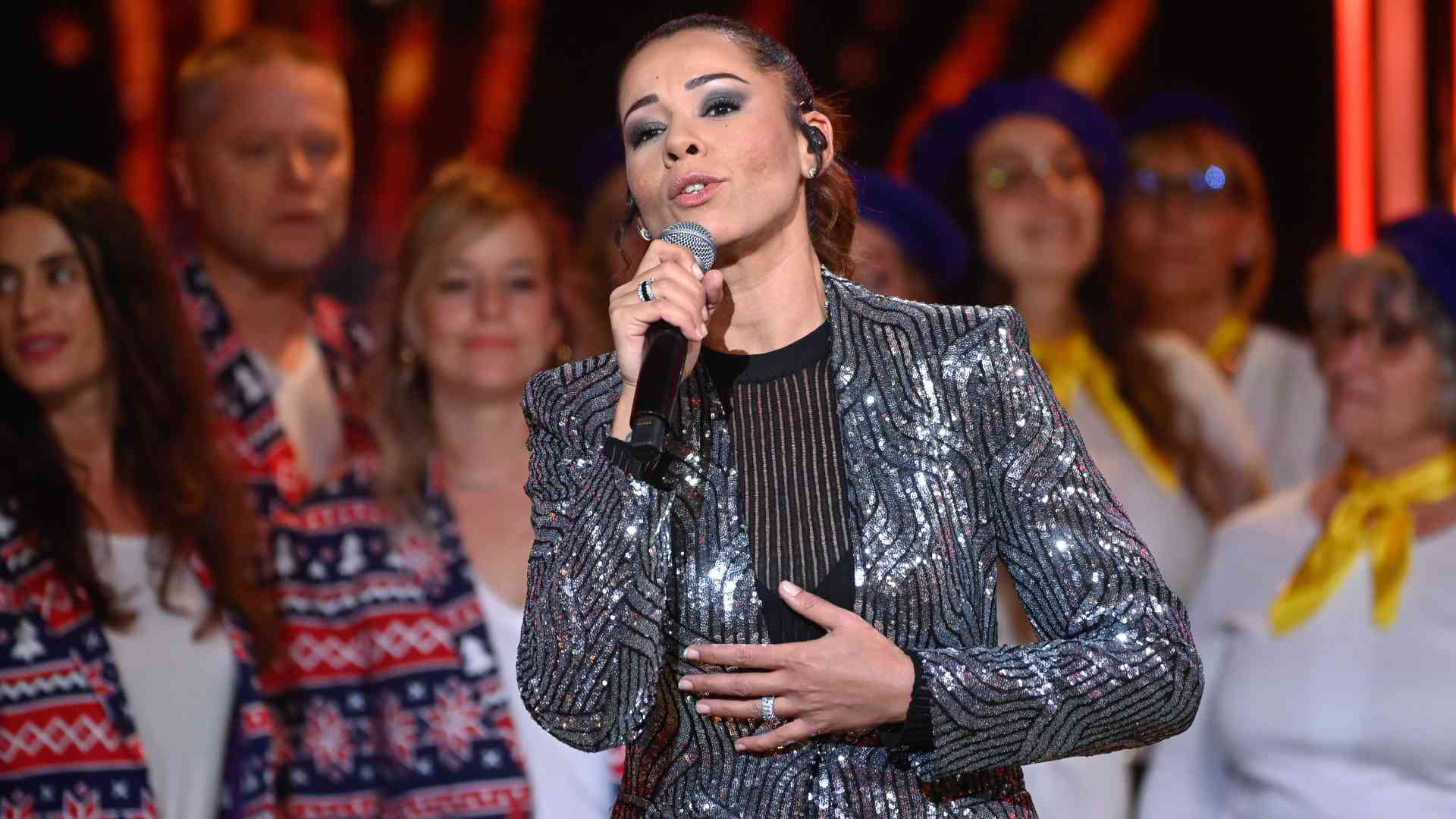 Chimène Badi fait une révélation sur son état émotionnel : Chimène Badi fait une révélation sur son état émotionnel :