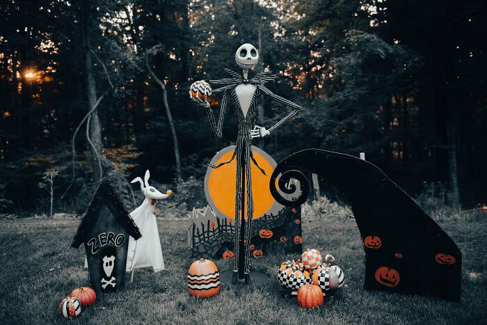 30 Spectacular Halloween Displays That Turned Ordinary Homes Into ...