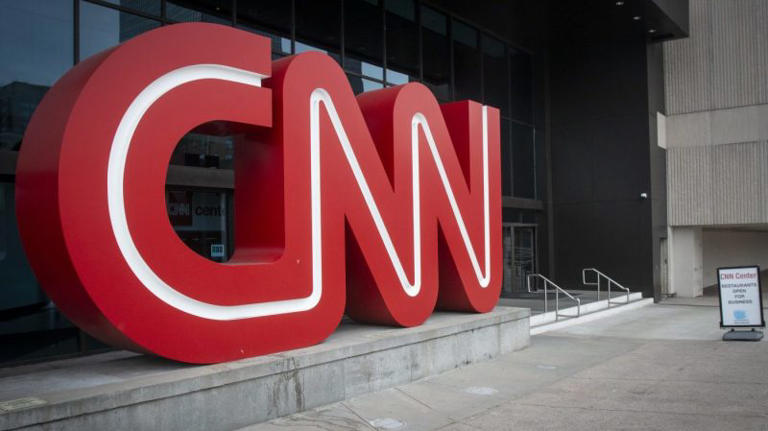 CNN host kicks panelist off show after ‘lowest of the lowest’ exchange ... CNN host kicks panelist off show after ‘lowest of the lowest’ exchange ...