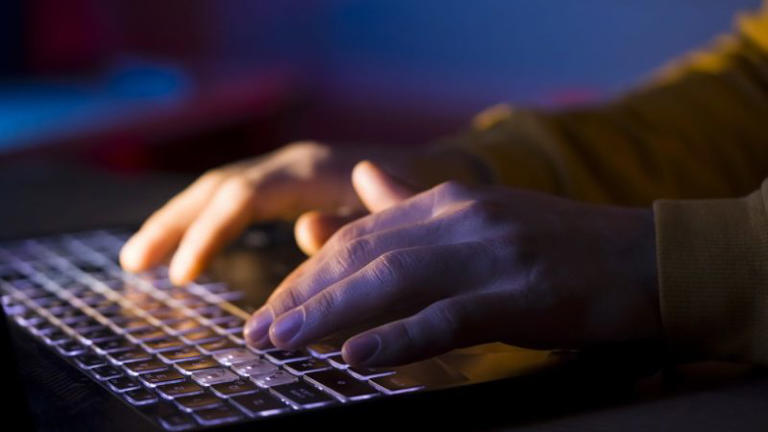 Online Nevada high school preps for 1st day of school