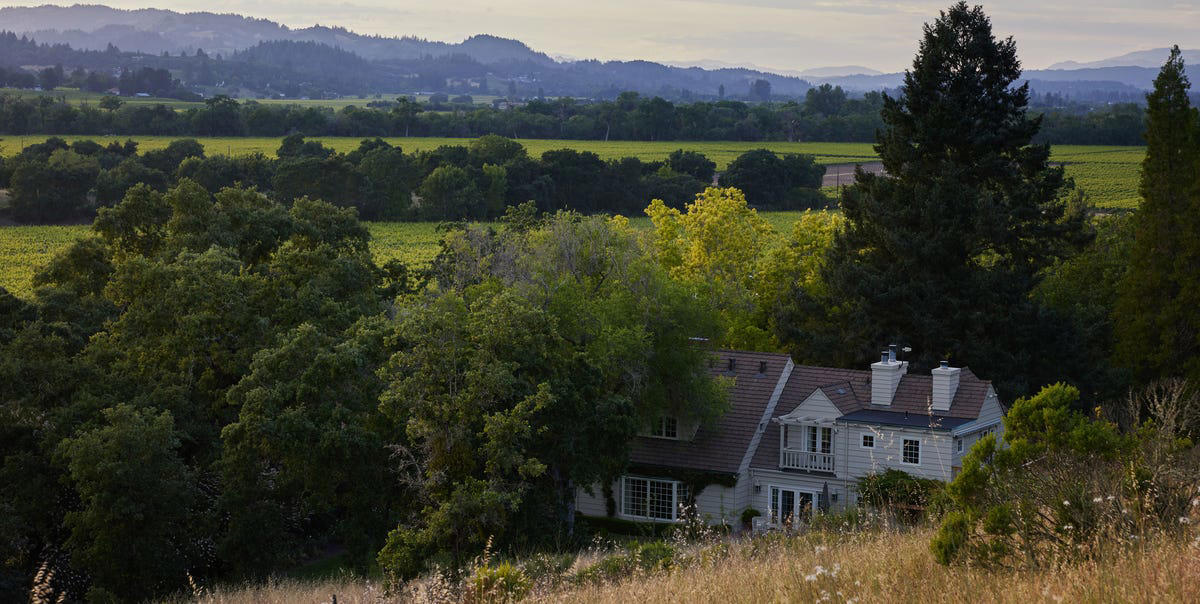 This Chic Home in California's Wine Country Is an Ode to Mother Nature This Chic Home in California's Wine Country Is an Ode to Mother Nature