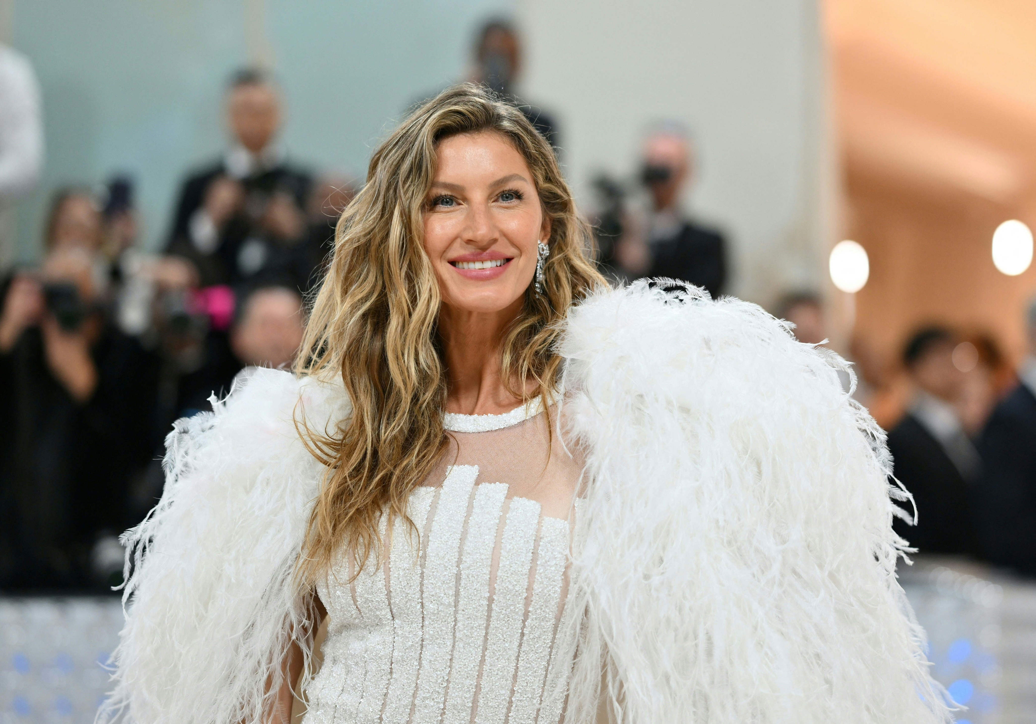 Gisele Bündchen, model and Tom Brady's ex-wife, reportedly gives birth ...