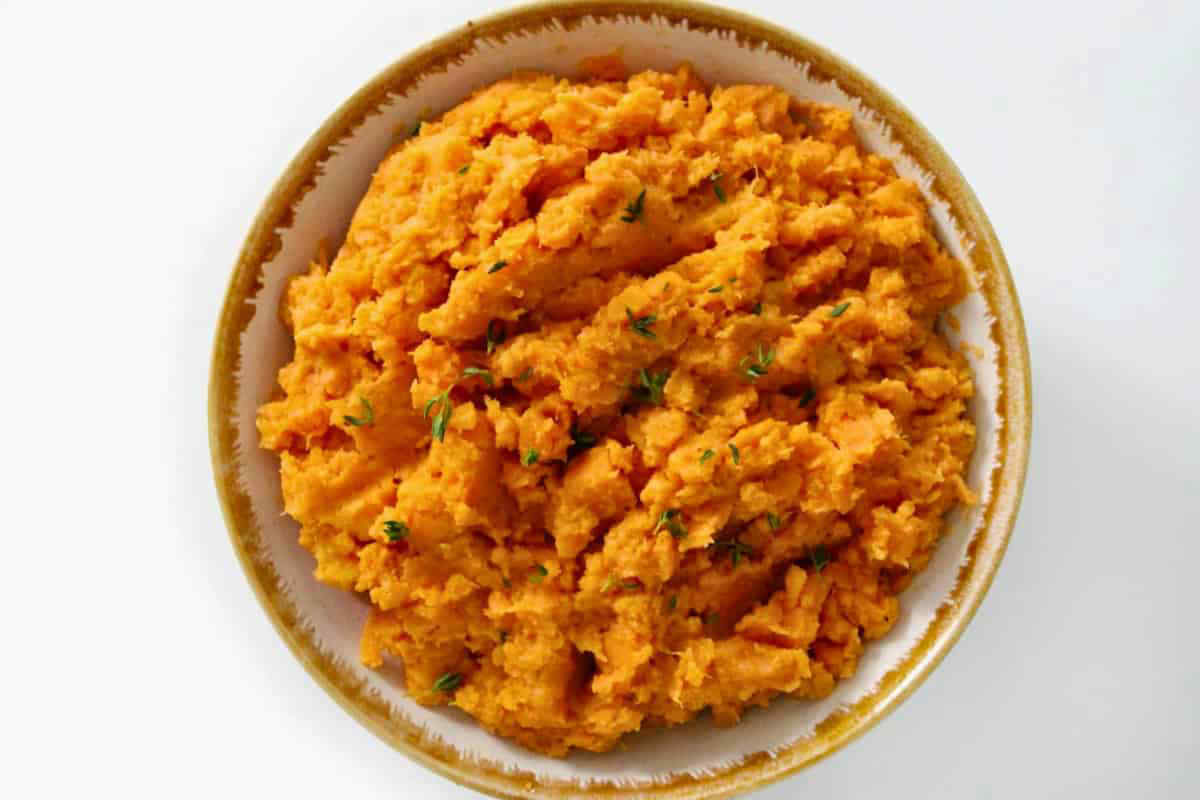 5 Ingredients or Less Thanksgiving Recipes To Make Your Day Easier 5 Ingredients or Less Thanksgiving Recipes To Make Your Day Easier
