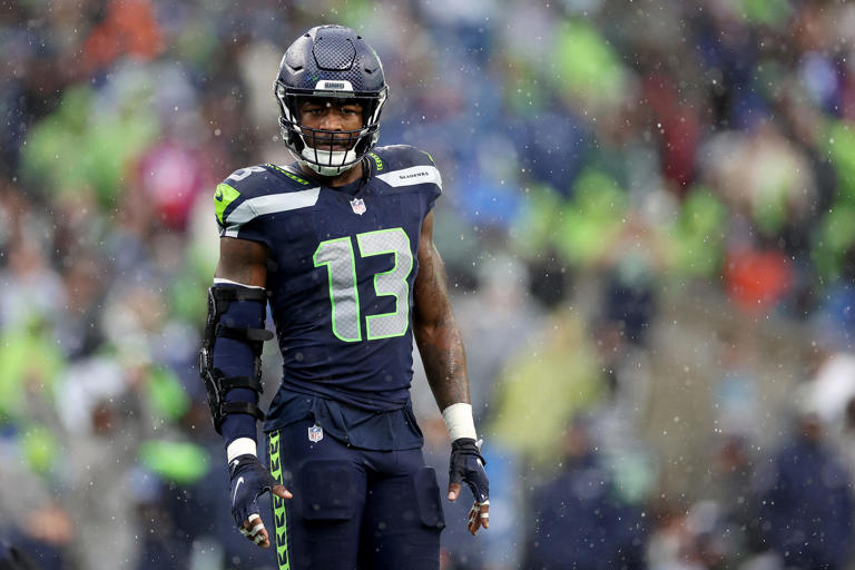Seahawks' Ernest Jones IV dishes on new LB partner Tyrice Knight