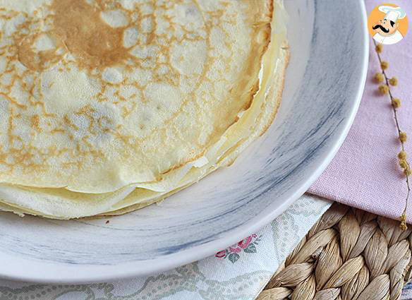 French crepes, the real recipe - video recipe