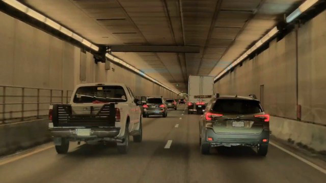 Dash cam footage captures truck driver's obnoxious behavior putting ... Dash cam footage captures truck driver's obnoxious behavior putting ...