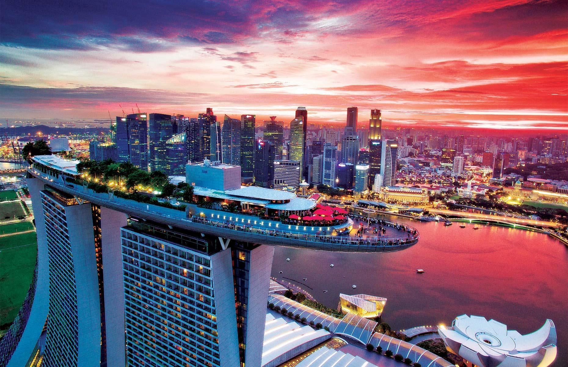 Discover the world's highest restaurants for sky-high dining