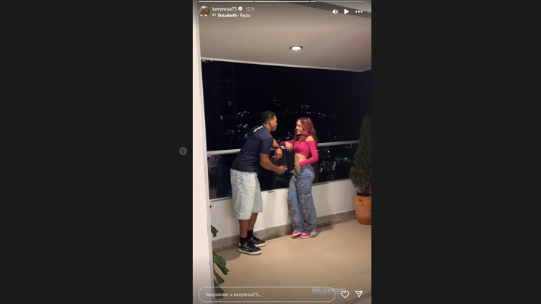 Kevyn, del Desafío, se dejó ver muy cerca de una hermosa mujer, ¿adiós ... Kevyn, del Desafío, se dejó ver muy cerca de una hermosa mujer, ¿adiós ...