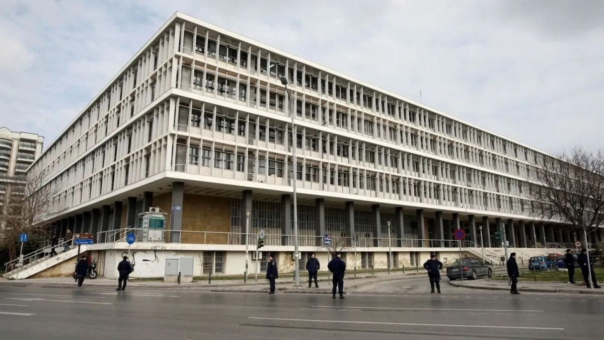 Θεσσαλονίκη: Αναβλήθηκε η δίκη του 55χρονου που πυροβόλησε παρέα ...