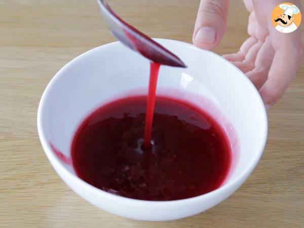 Homemade fruit sauce / coulis