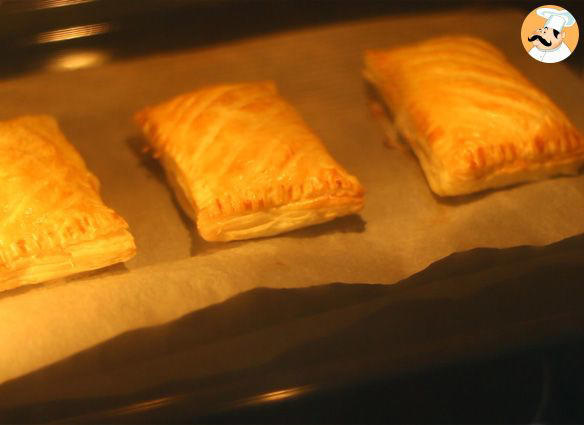 Ham and cheese pastries