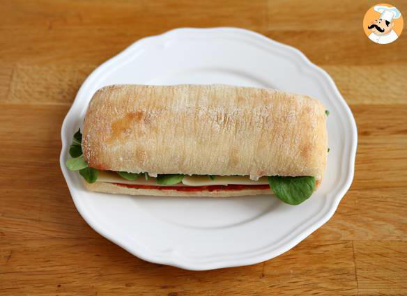 Panini de chorizo y emmental