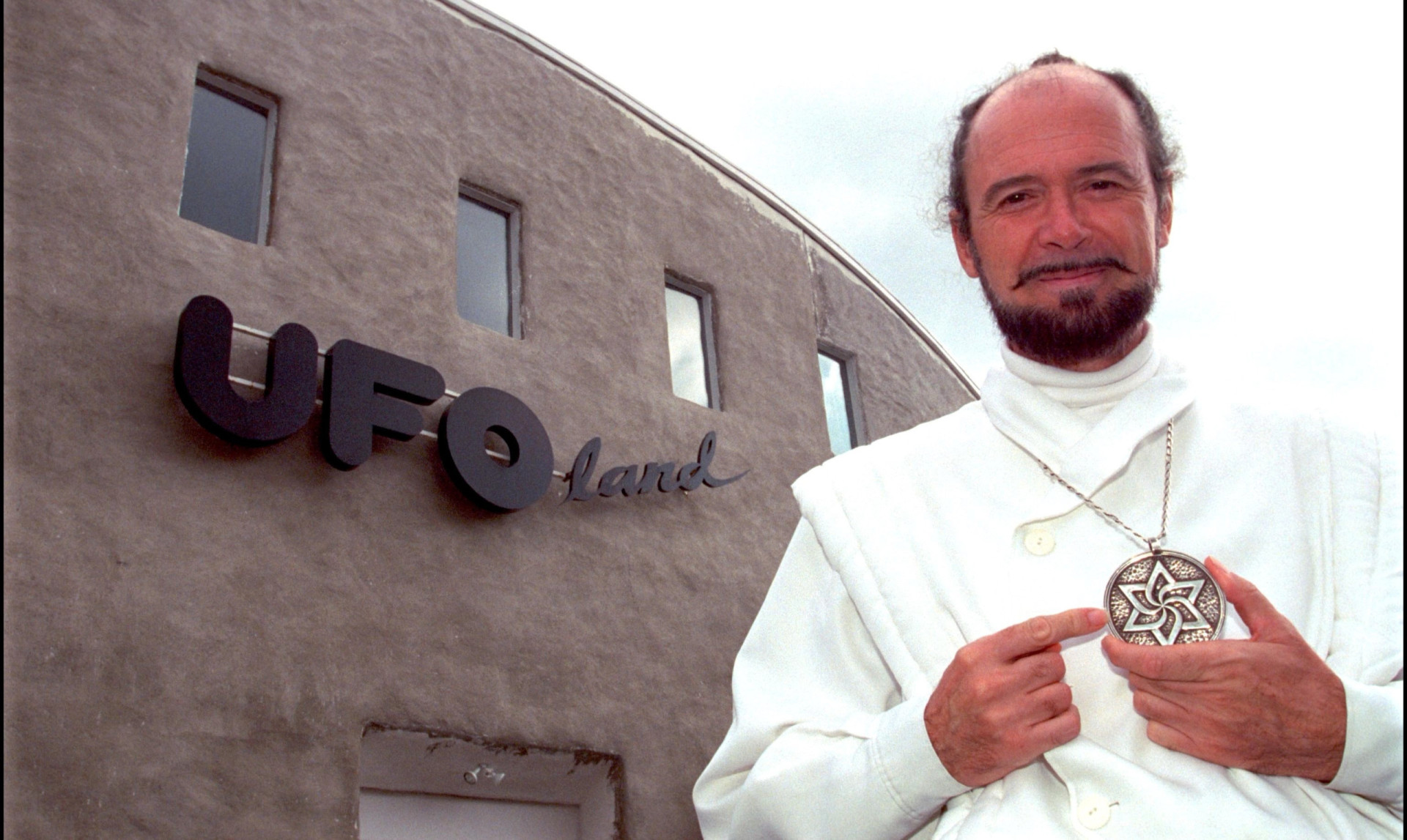 Secte : zoom sur le mouvement raëlien