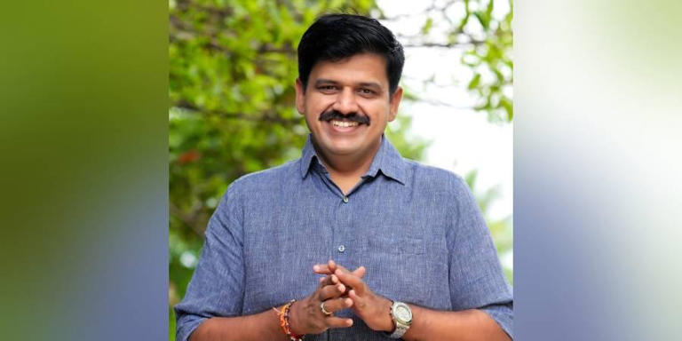 Kerala BJP leader Sandeep Varier joins Congress party Kerala BJP leader Sandeep Varier joins Congress party