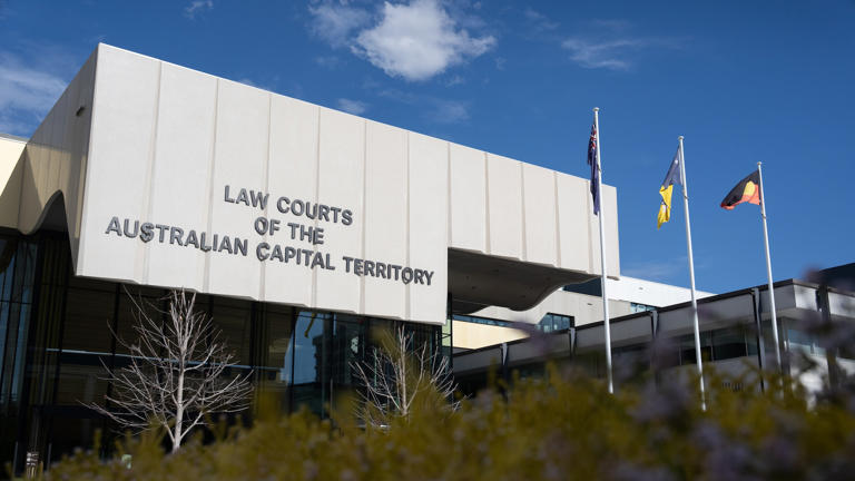 Canberra man accused of flashing and assaulting 12-year-old girl ...