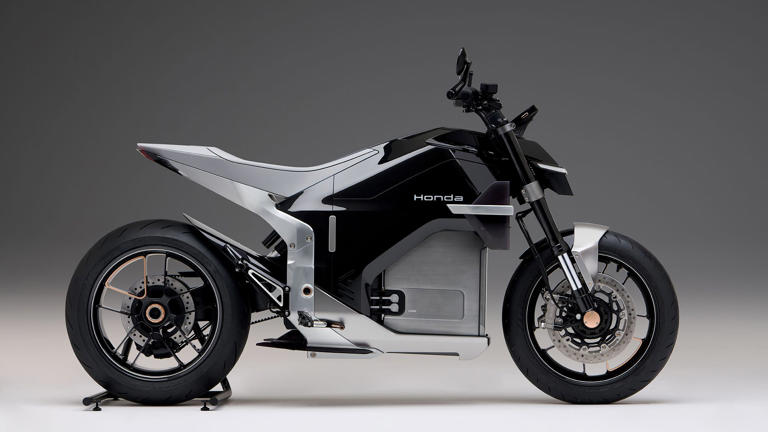 Honda's Cool New Electric Streetfighter Is Coming Sooner Than You Expected