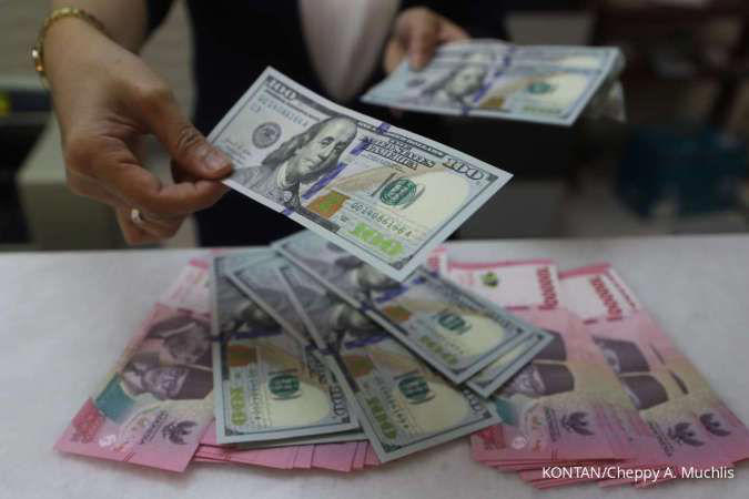 Rupiah masih melemah ke Rp 17.736 per dolar AS di tengah hari ini (17/6)