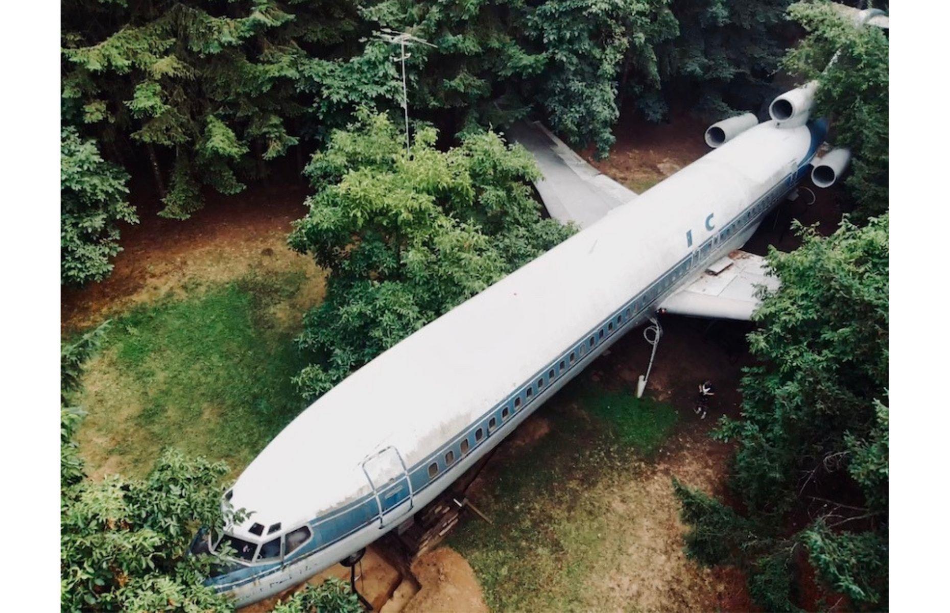 How one man turned a jumbo jet into a home
