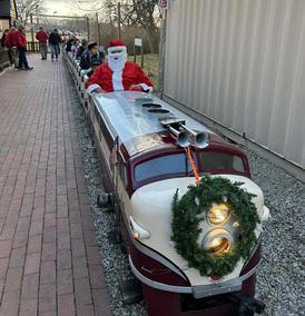 Fun Christmas & Santa trains in Kansas City (holiday trains)