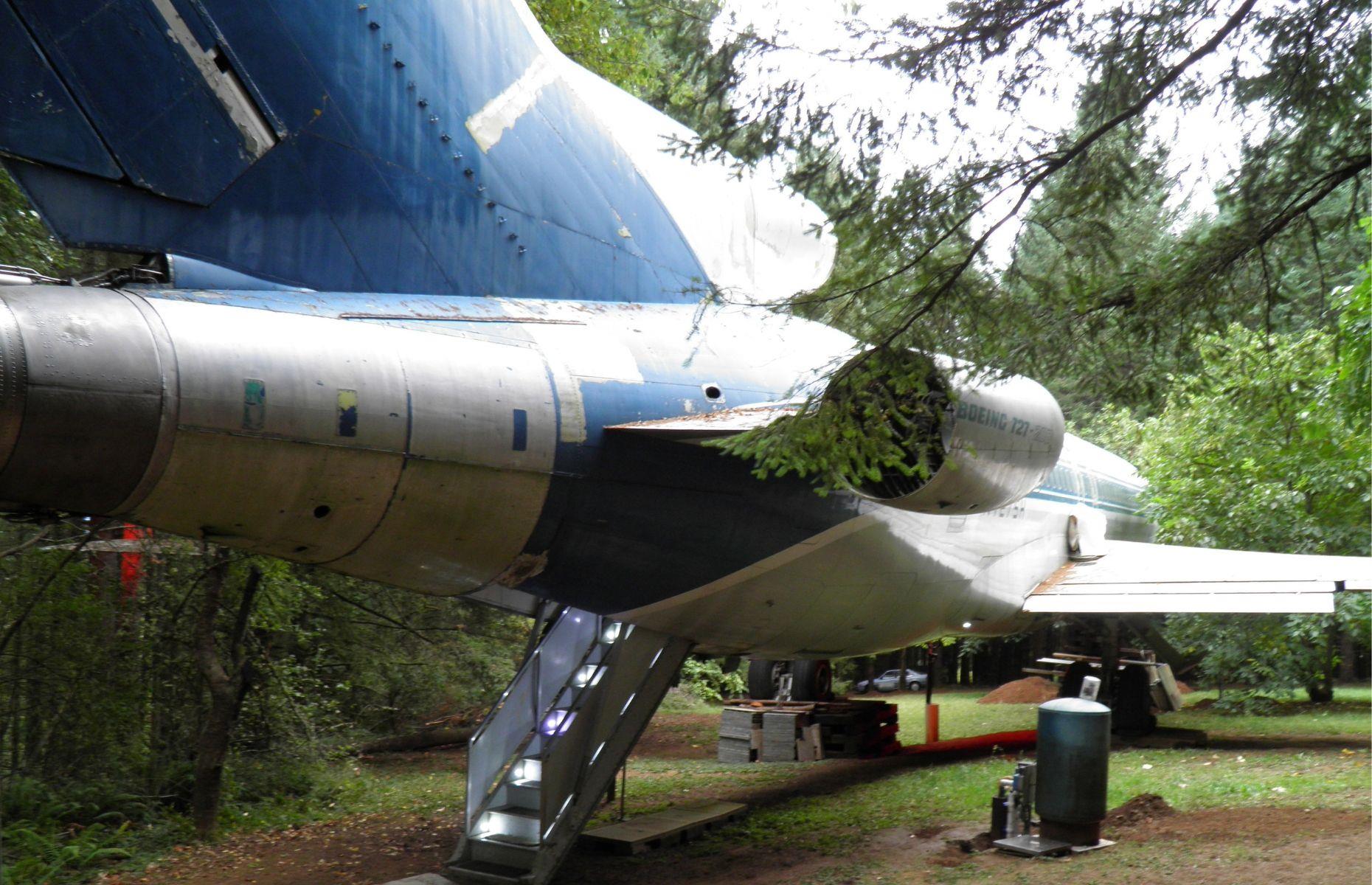 Step inside the incredible Boeing 727 converted into a home