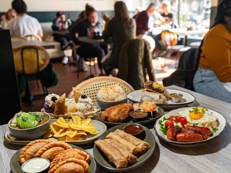 The best Chicago restaurants for an affordable date