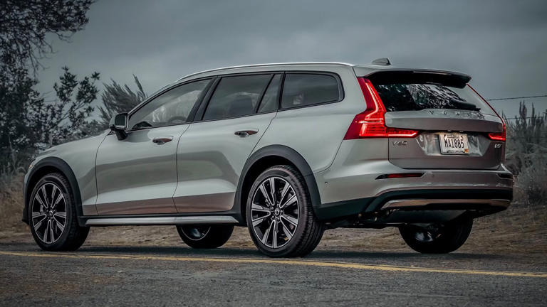 Best Small Wagons | 2025 Compact Station Wagons Rated | CarBuzz