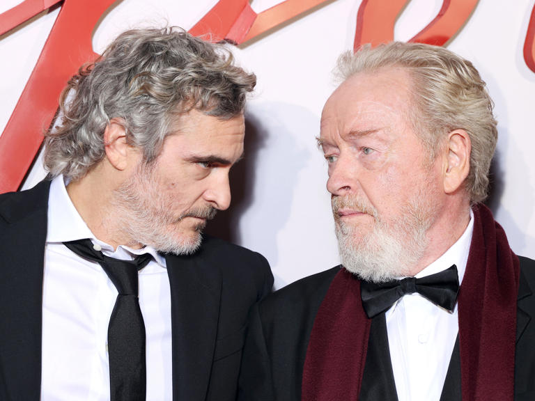 Why Russell Crowe branded Joaquin Phoenix ‘terribly unprofessional’ on ... Why Russell Crowe branded Joaquin Phoenix ‘terribly unprofessional’ on ...