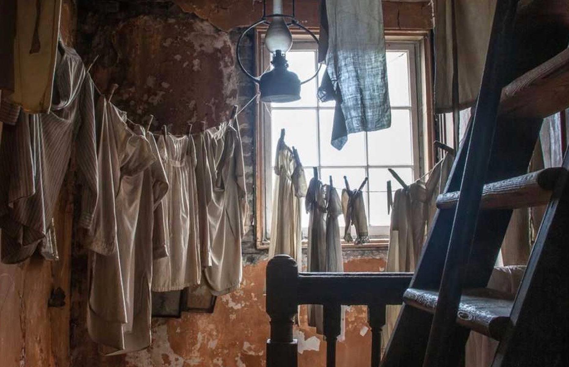 Step inside a 300-year-old house preserved in time