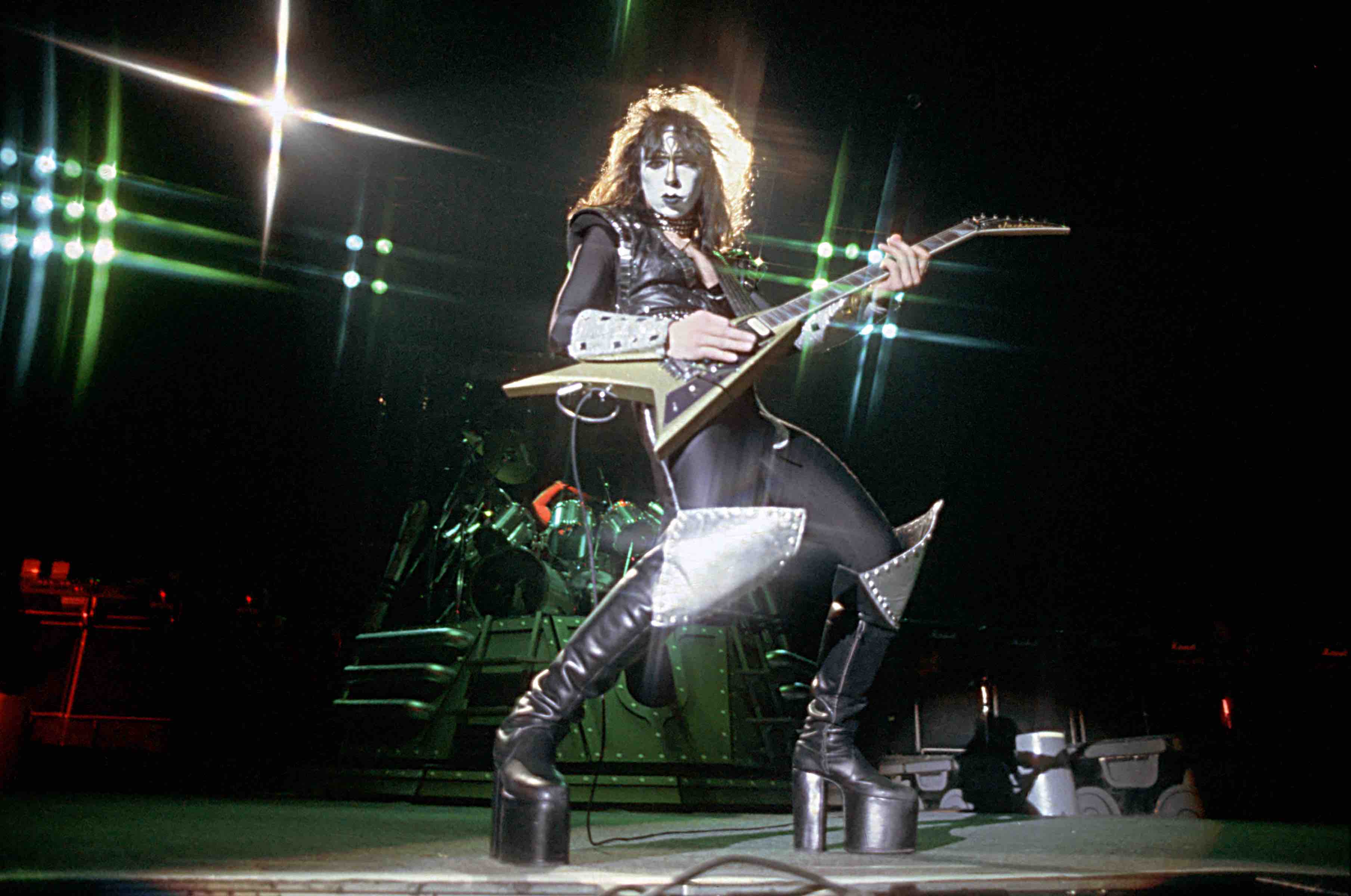 Vinnie Vincent: Meine 250-Dollar-CD-Single ist „mehr wert als die ...