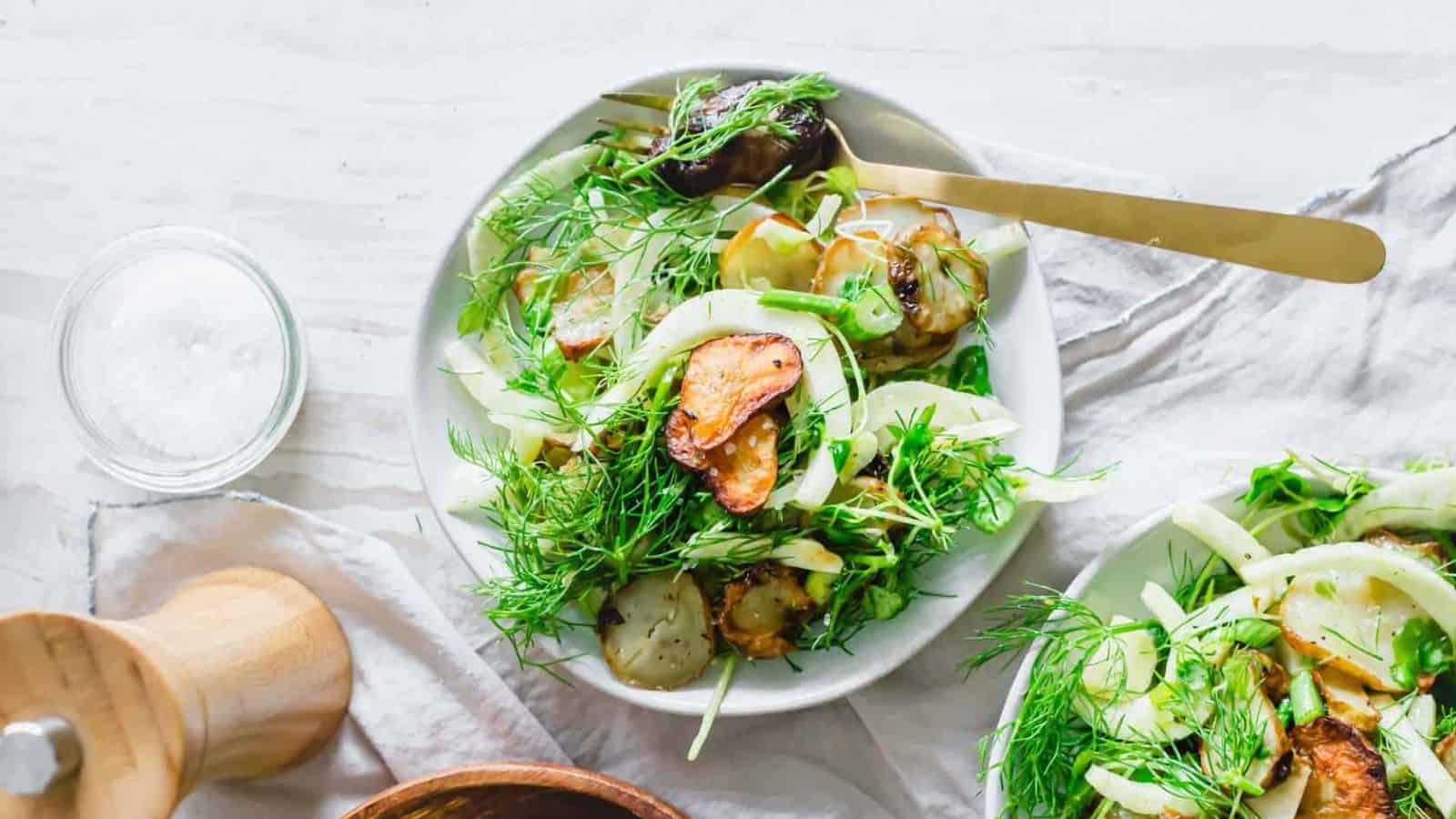 Nobody notices these 28 potluck recipes—until they’re gone