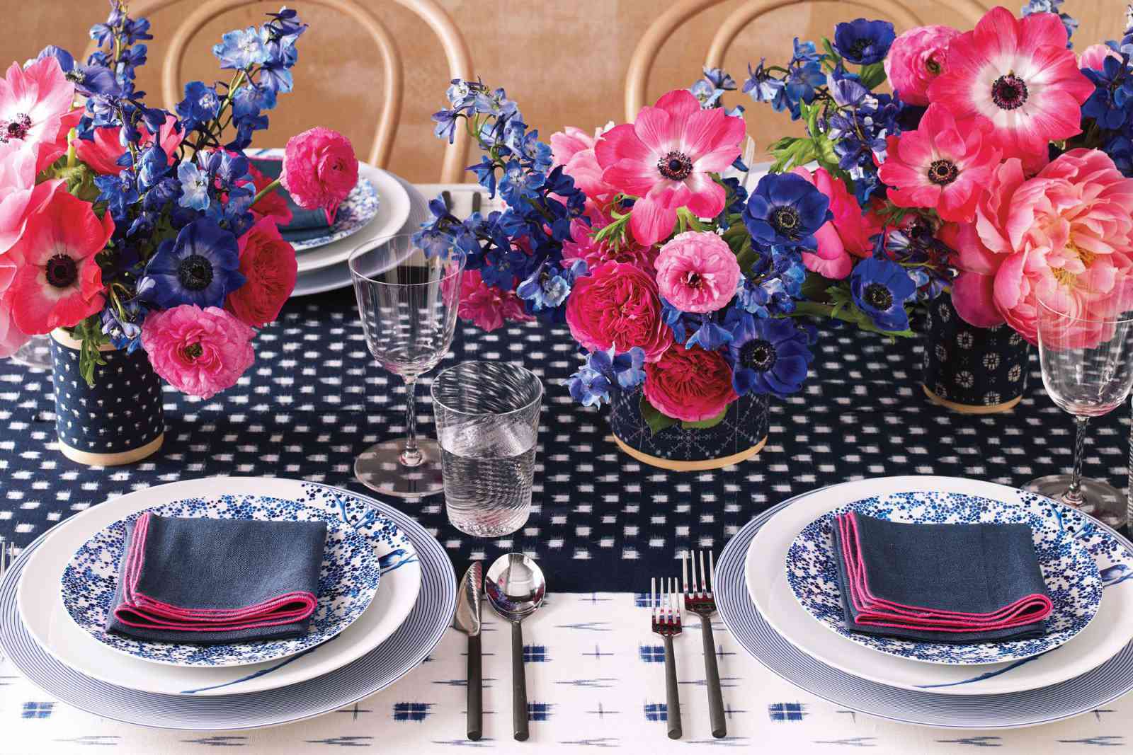 How to Set a Formal Dinner Table, According to Etiquette Experts