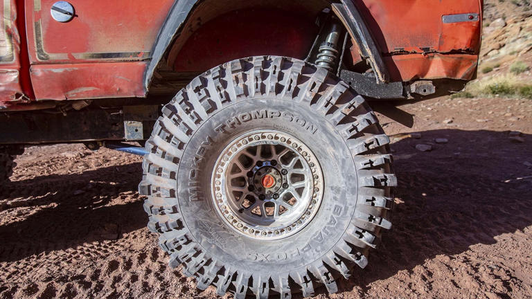 Project in Pictures: Check Out This Rad 1977 Jeep Honcho Build!