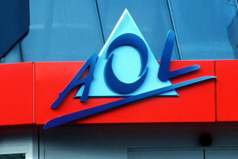 AOL ditching dial-up service, a relic of the internet in the '90s and ...