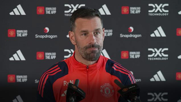 Ruud van Nistelrooy keen to return to Man Utd assistant role under ... Ruud van Nistelrooy keen to return to Man Utd assistant role under ...