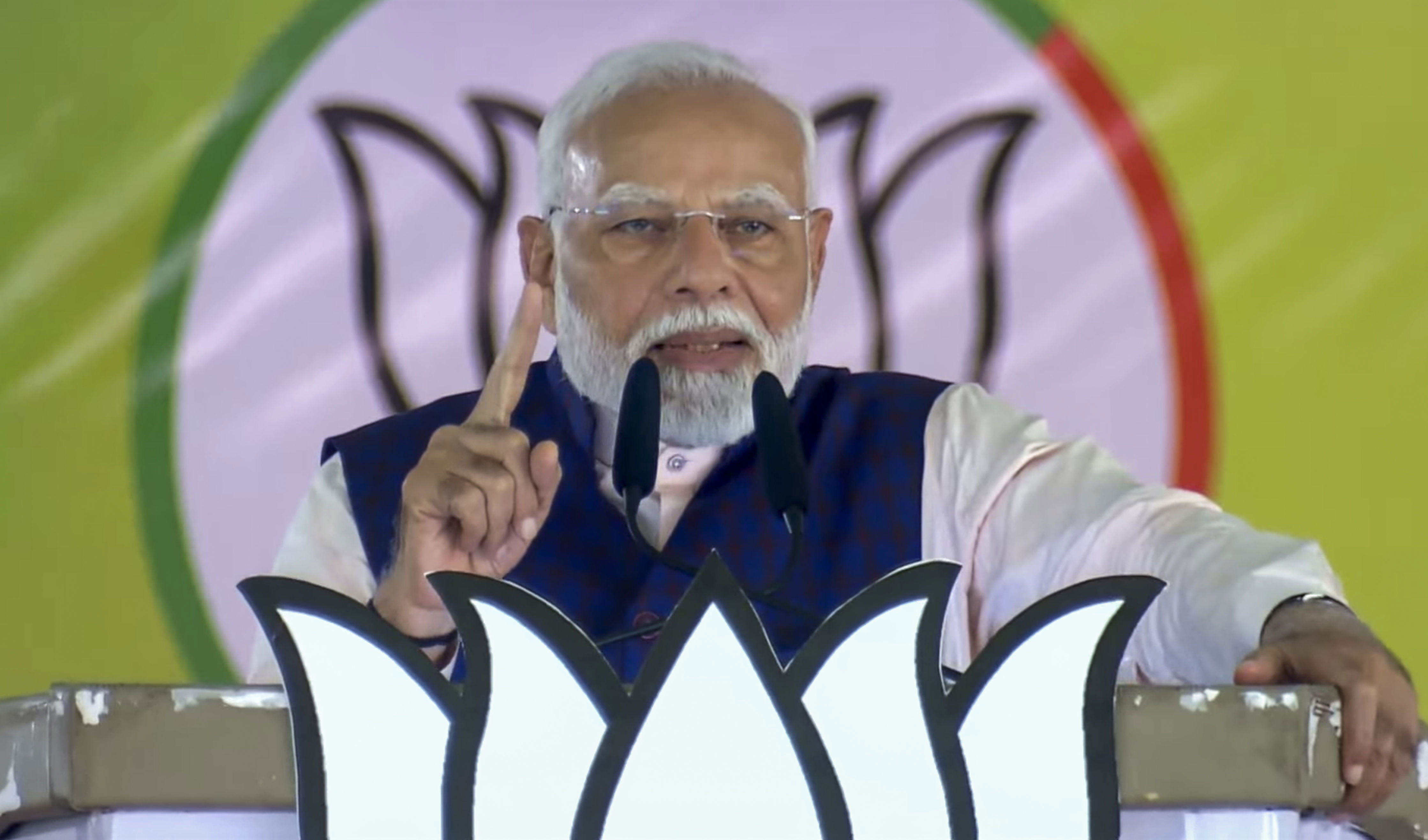 Will retire if PM Modi proves Cong collected Rs 700 cr for poll-bound ... Will retire if PM Modi proves Cong collected Rs 700 cr for poll-bound ...