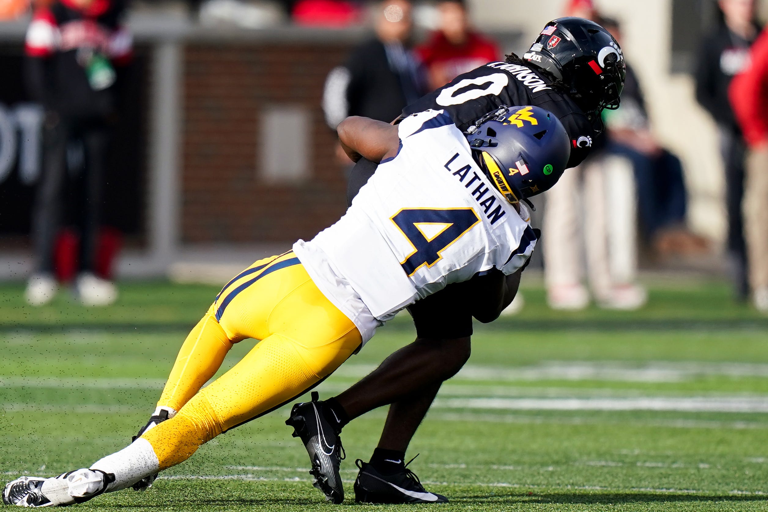 Kansas football’s linebackers position group is going to look much ...
