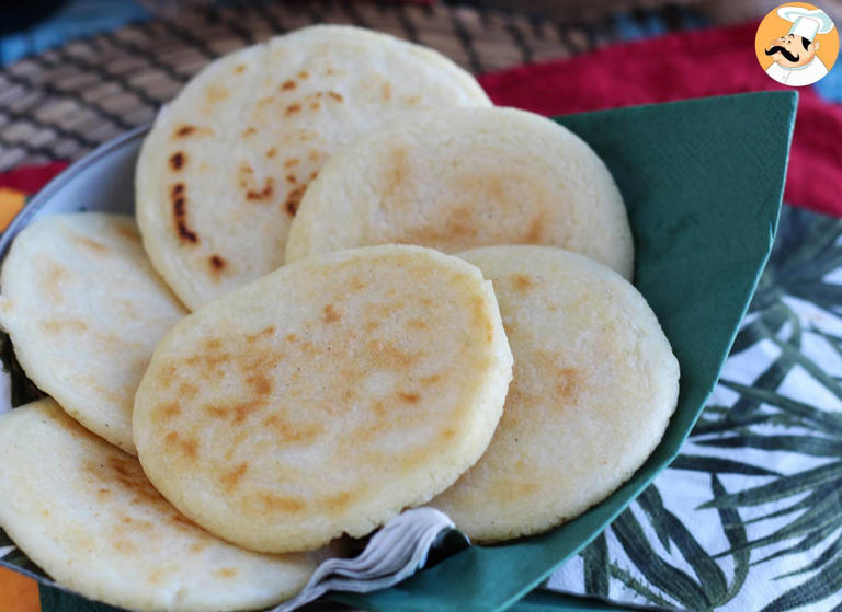 Arepas venezolanas, panecillos sin gluten con sólo 3 ingredientes