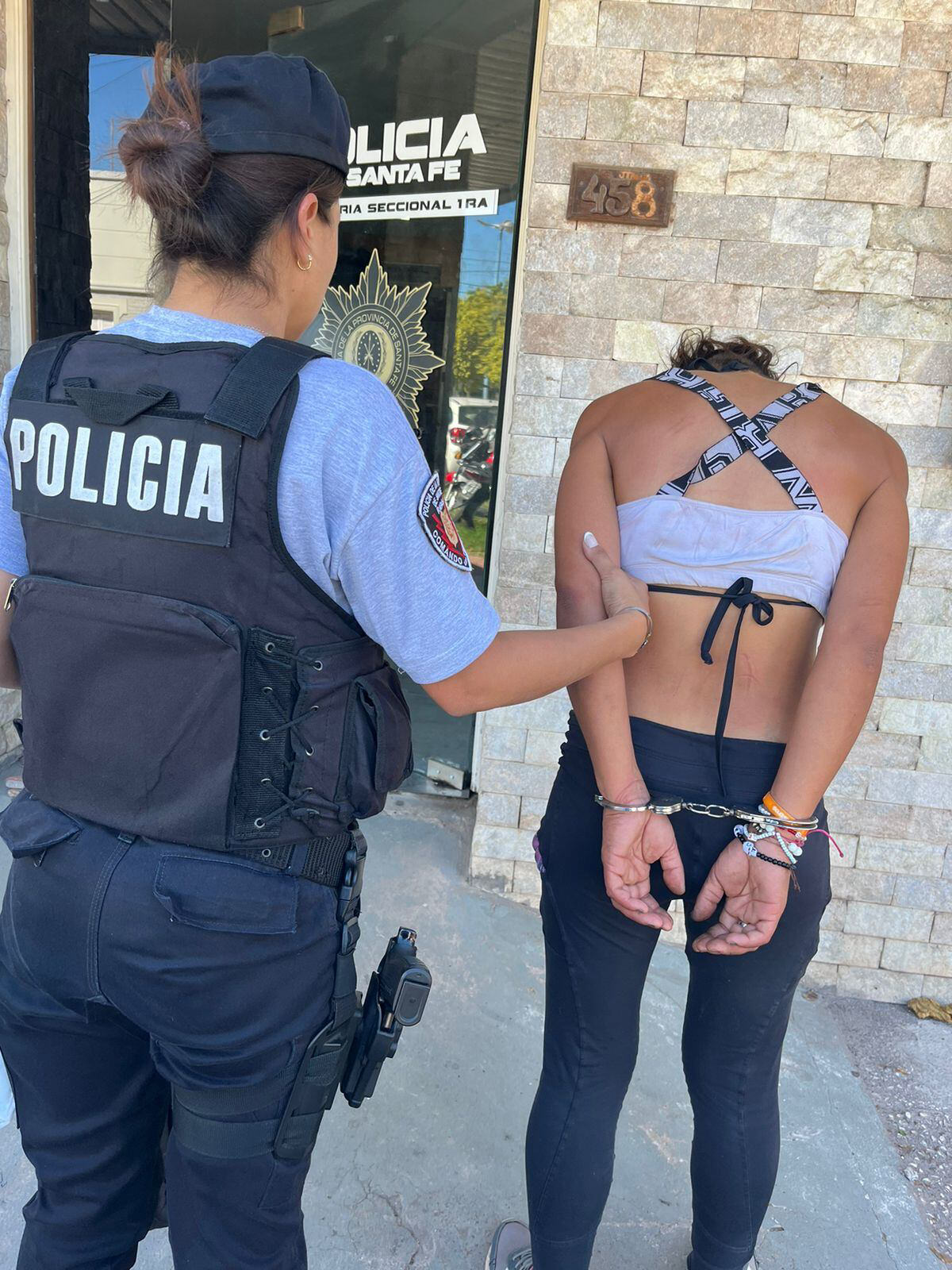 Detuvieron a una mechera Detuvieron a una mechera