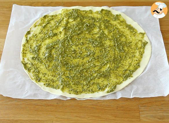 Flaky pesto star bread