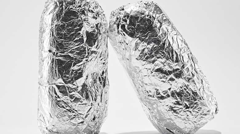 14 Tips You Need When Using Plastic Wrap In The Kitchen