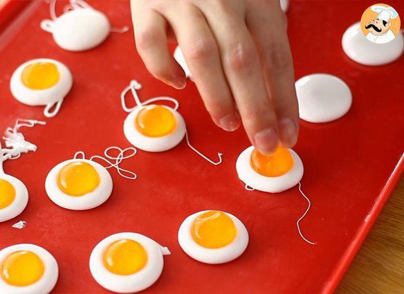 Easy fried egg gummies (simple and well explained)