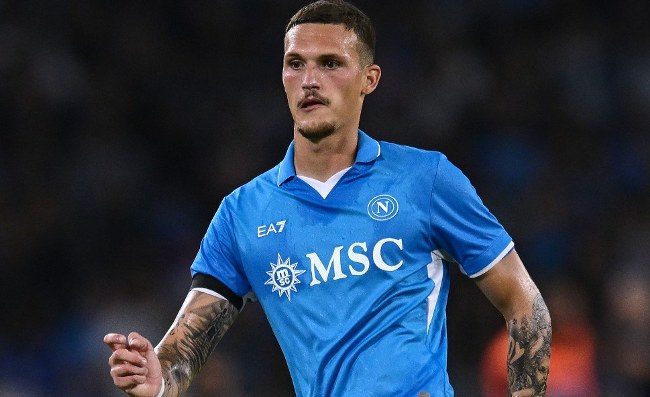 Manna a Rafa Marin: "Ti rivoglio a Napoli". La risposta del difensore