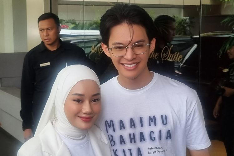 Selalu Romantis di Media Sosial, Rey Mbayang dan Dinda Hauw Curhat ... Selalu Romantis di Media Sosial, Rey Mbayang dan Dinda Hauw Curhat ...