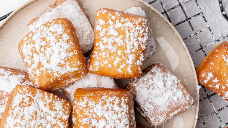 New Orleans-Style Homemade Beignets Are the Ultimate Mardi Gras ...