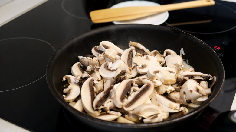 Mistakes Everyone Makes When Cooking Mushrooms, Explained By Experts