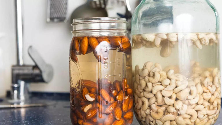 7 Dry Fruits And Nuts You Must Eat Only After Soaking