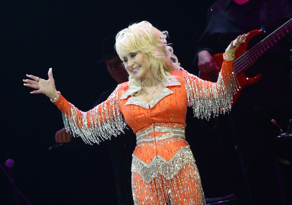 Dolly Parton changes gears with exciting announcement just months after ...